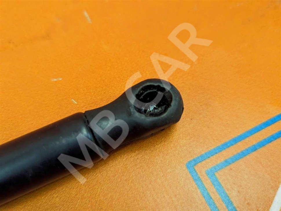 A1669802464 Амортизатор капота MERCEDES-BENZ GLE-класс AMG W166 (2015 ...