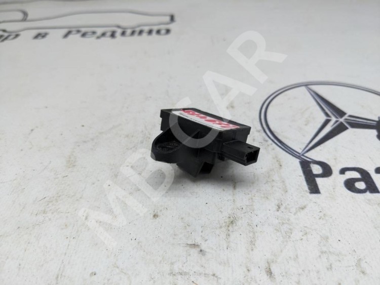 A0038212751 Датчик удара MERCEDES-BENZ S-class w221 купить за 800 руб ...