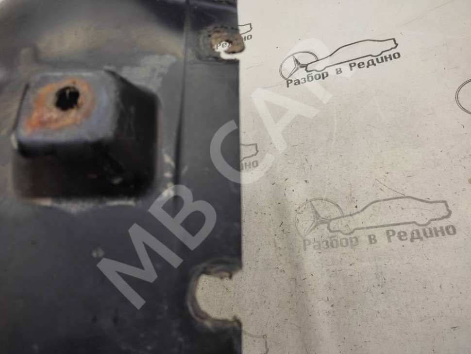 A1648802705 Подкрылок передний левый, передняя часть MERCEDES-BENZ M ...