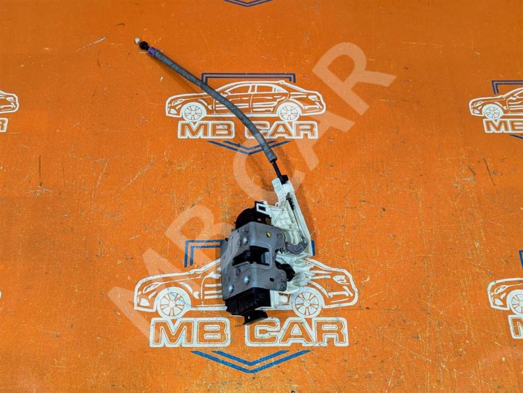 A2047201835 Замок двери передней правой MERCEDES-BENZ E-class w212 ...