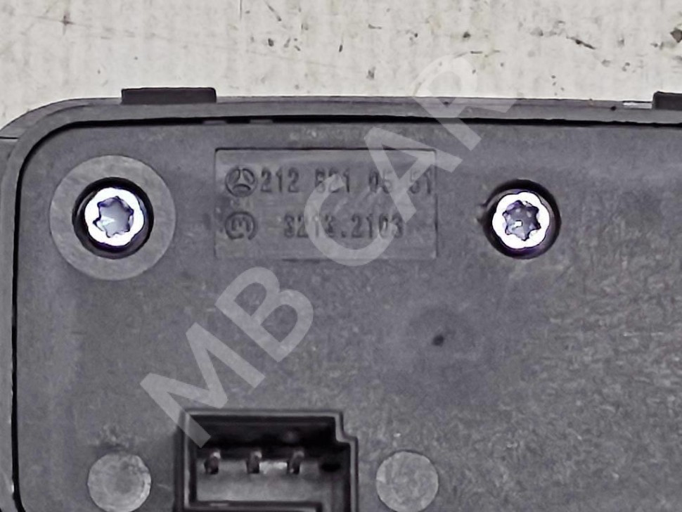 A2128210551 Кнопка закрытия багажника MERCEDES-BENZ GLC-класс X253 ...